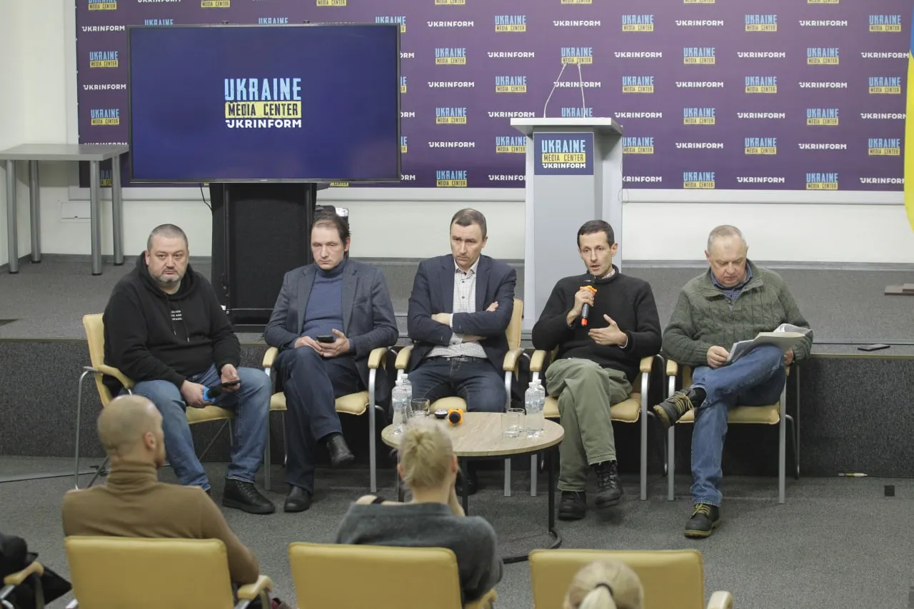 90% of Ukrainians believe in victory - survey of Razumkov Centre’s ...