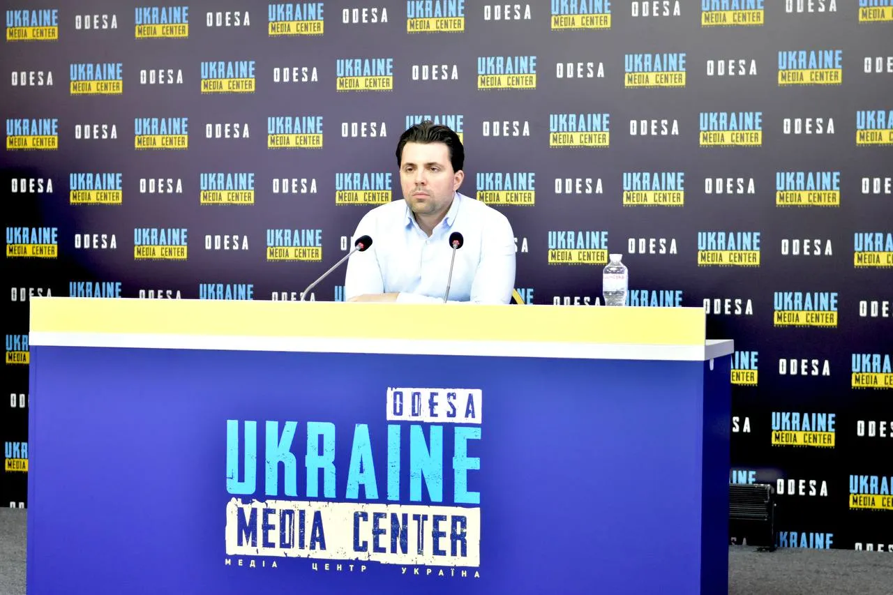 Almost 300,000 abonents of the Odesa district still receive electricity ...